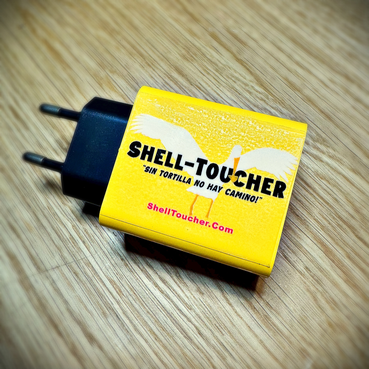 The Shell Toucher Super Fast 4-Port Travel Charger Plug! | High Visibi